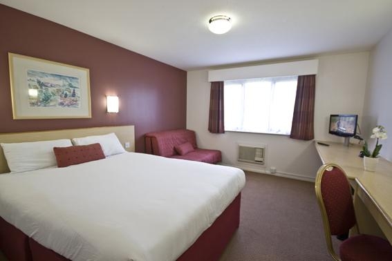 Days Inn | Hotel at London Stansted Airport